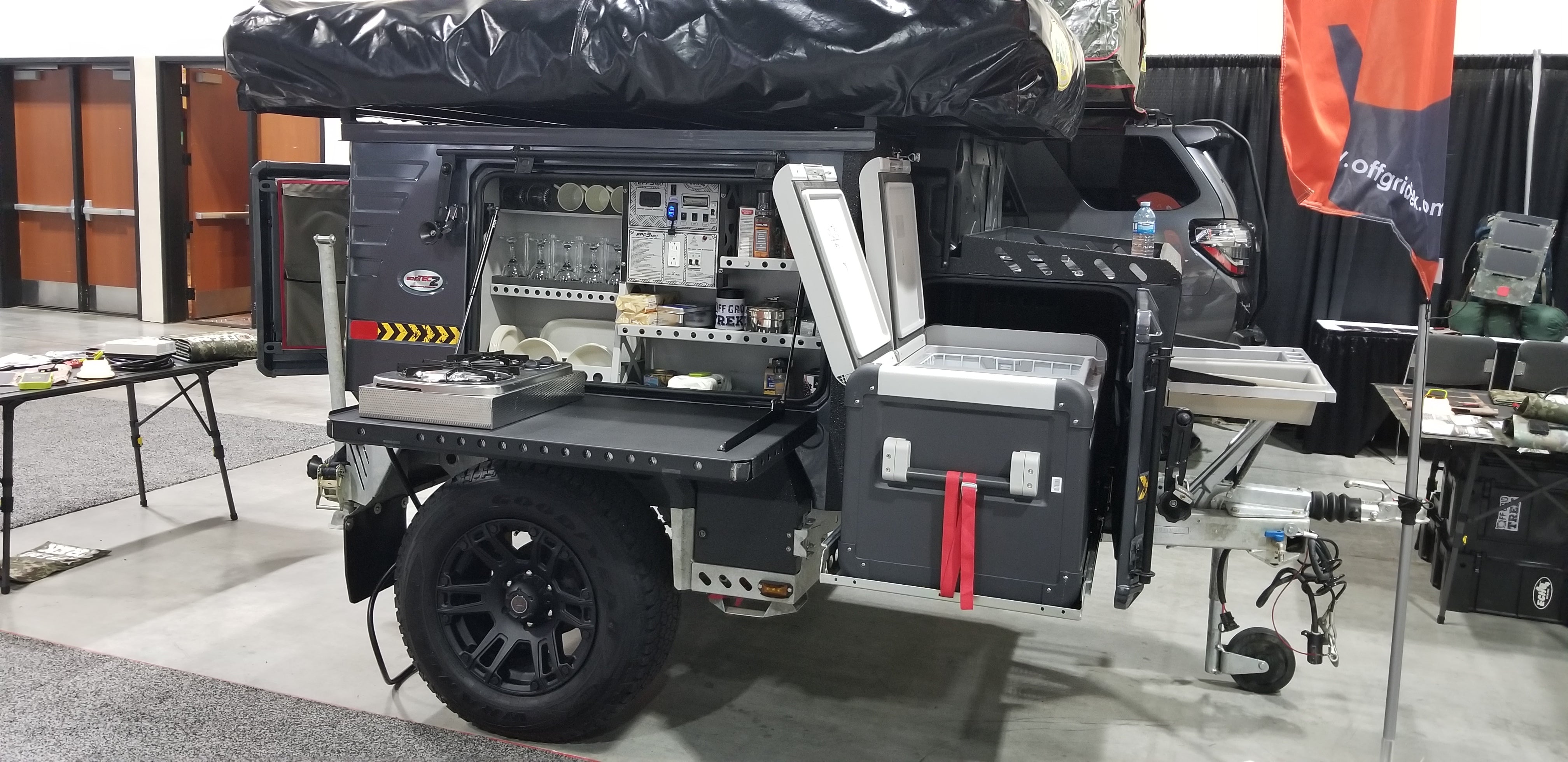 Echo Tec2 Sleeps 7, only 990lbs | Off Grid Trek